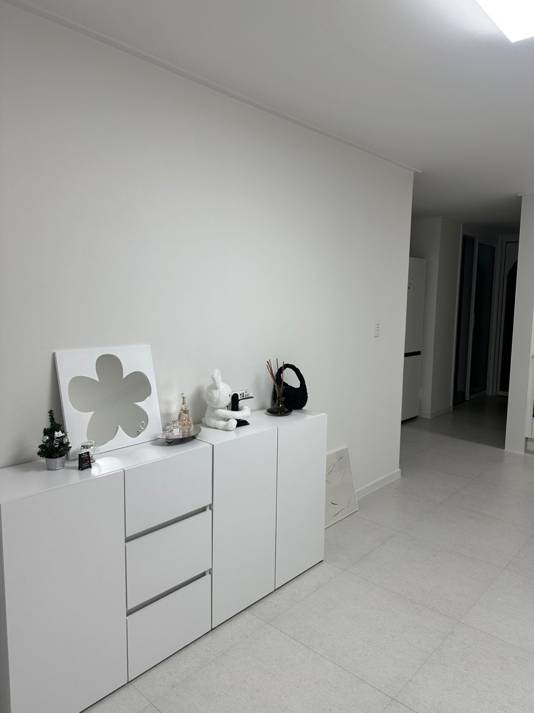 '[리퍼] 모노 높은 3단 서랍수납장 800 E0목재 LPM 다용도 슬림 서랍장' 제품으로 꾸민 유저들의 스타일링샷 | 오늘의집 유저들의 집꾸미기