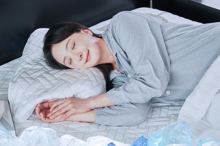 냉감·쿨매트 듀라론 쿨매트 시원한 여름 냉감 침대 패드 매트 격자패턴 6size 오늘의집 쇼핑