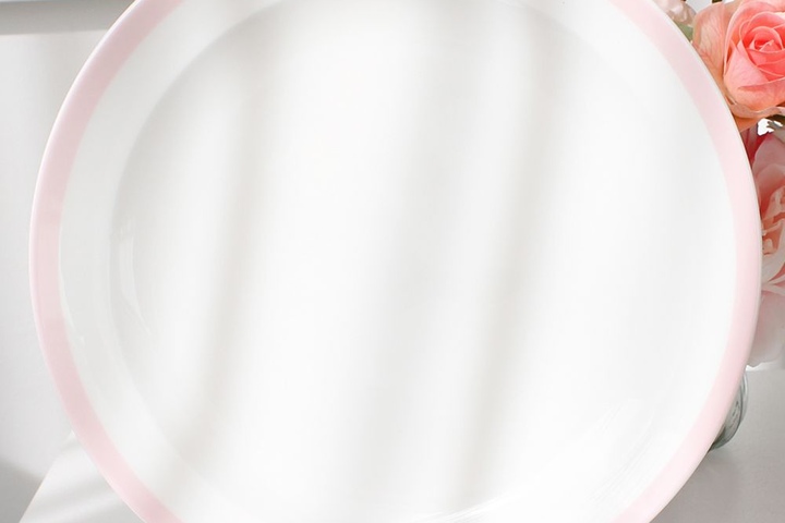 접시·플레이트 본차이나 쿠잉 플레이팅 접시 대 27cm 오늘의집 쇼핑