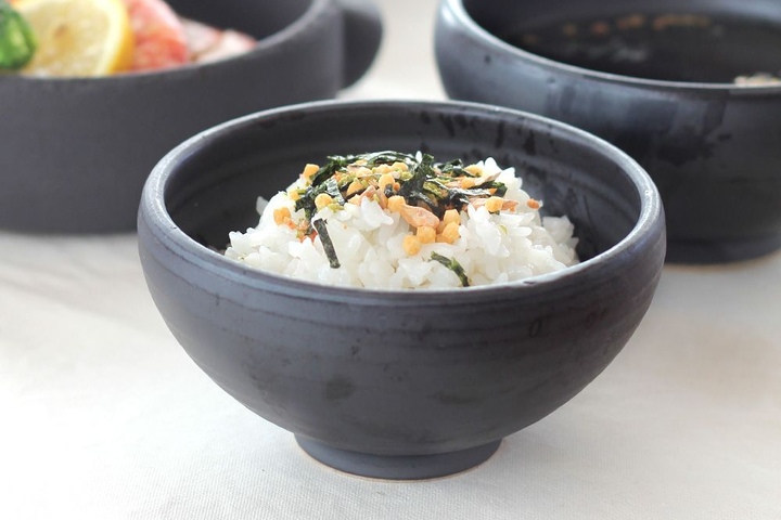 공기·대접 곱게 빚은 흑유 밥공기 그릇 대접 한정식 식기 고급 한식당 도자기 집들이 선물 오늘의집 쇼핑