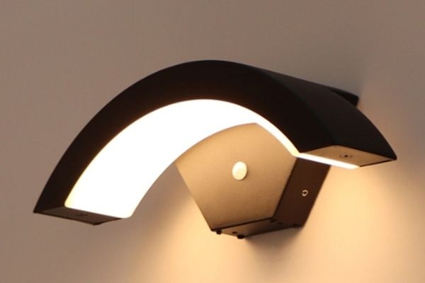 직부형센서등 바루 실외 센서 벽등 Led 10w 옥외등 방진방수ip54 블랙 전구색 오늘의집 쇼핑