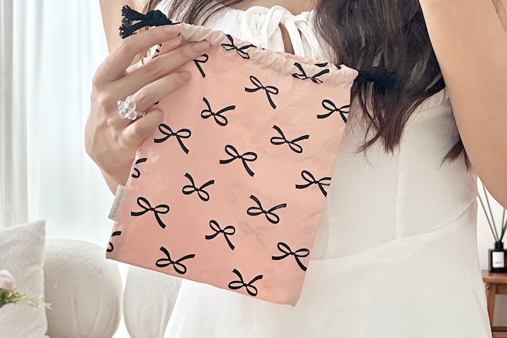 기타디자인용품 블랙 리본 스트링 파우치 Ivory Pink 1p 여행 화장품 파우치 오늘의집 쇼핑