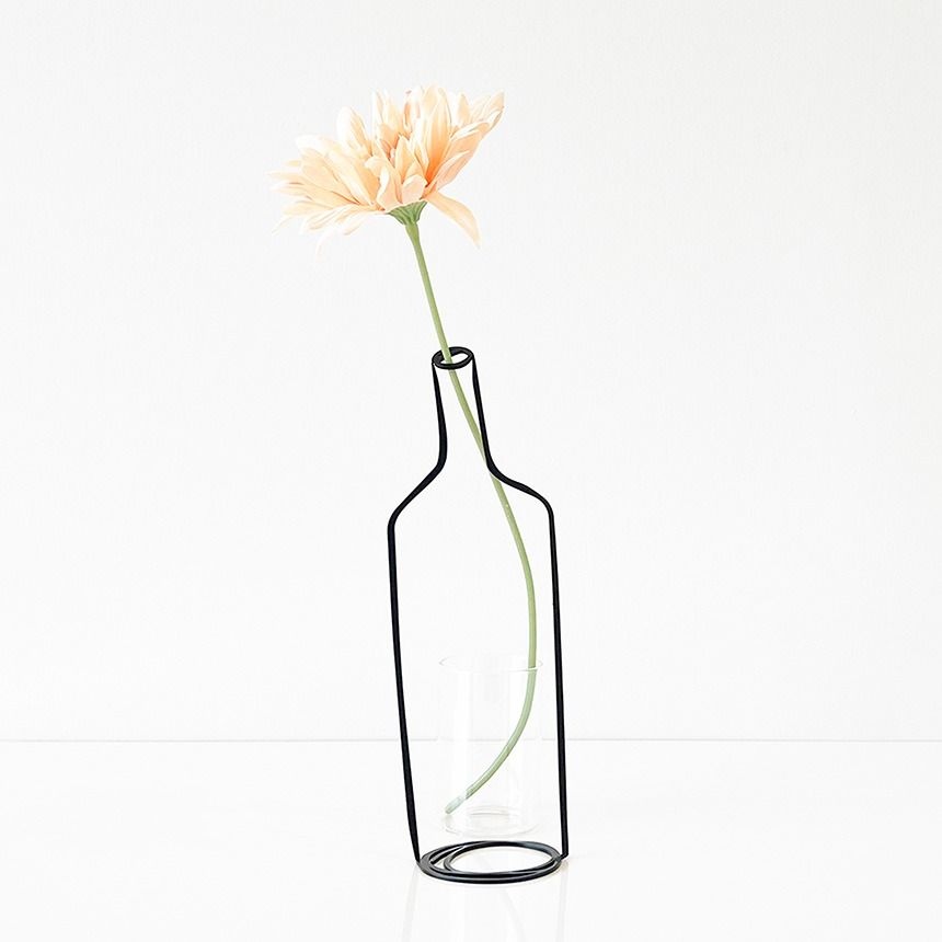 화병·화분 더닷 드로잉 철제 화병 꽃병 오브제 Drawing Bottle 오늘의집 쇼핑