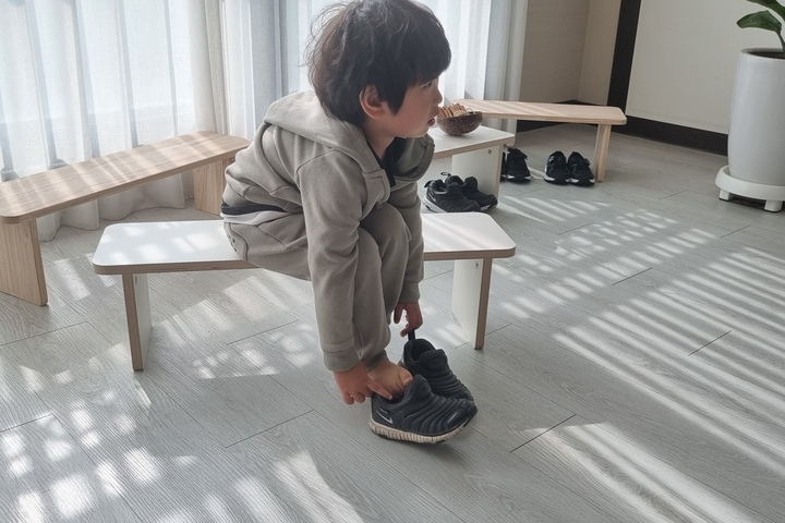 스툴·벤치 스스로 슈벤치 아기 현관 벤치 의자 자작나무화이트참죽원목 국내제작 오늘의집 쇼핑
