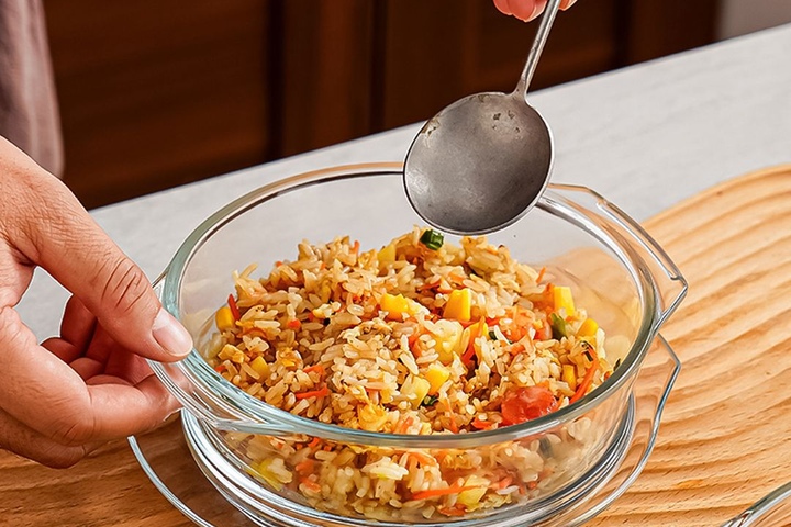 밀폐용기·반찬통 전자레인지 용기 내열유리 찜기 원형 그릇 뚜껑포함 700ml 오늘의집 쇼핑